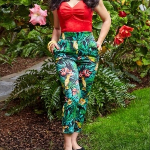 Laura Byrnes | Pants & Jumpsuits | Laura Byrnes 24 Tropical Trousers ...
